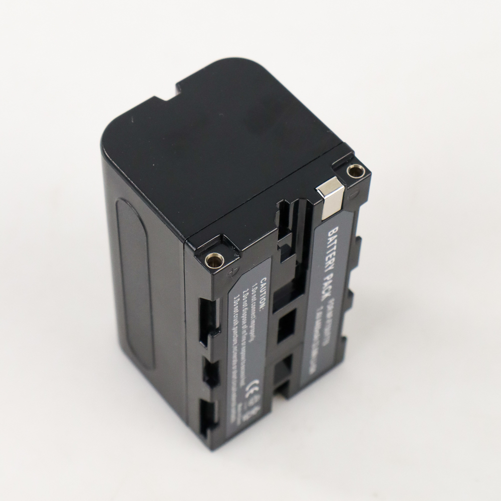 Baterai Kamera NP-F750 NP-F770 4400mAh for Sony NEX FS700 - Black ...