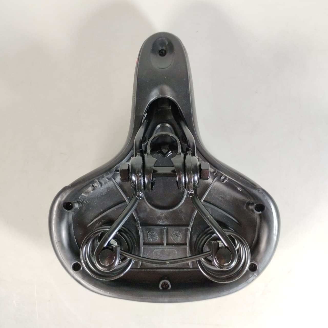 TaffSPORT Jok Sadel Sepeda Bike Saddle Spring Shock Waterproof - ZF40 ...